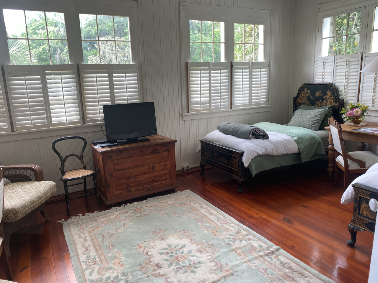 Bed & Breakfast | The Linwood Inn