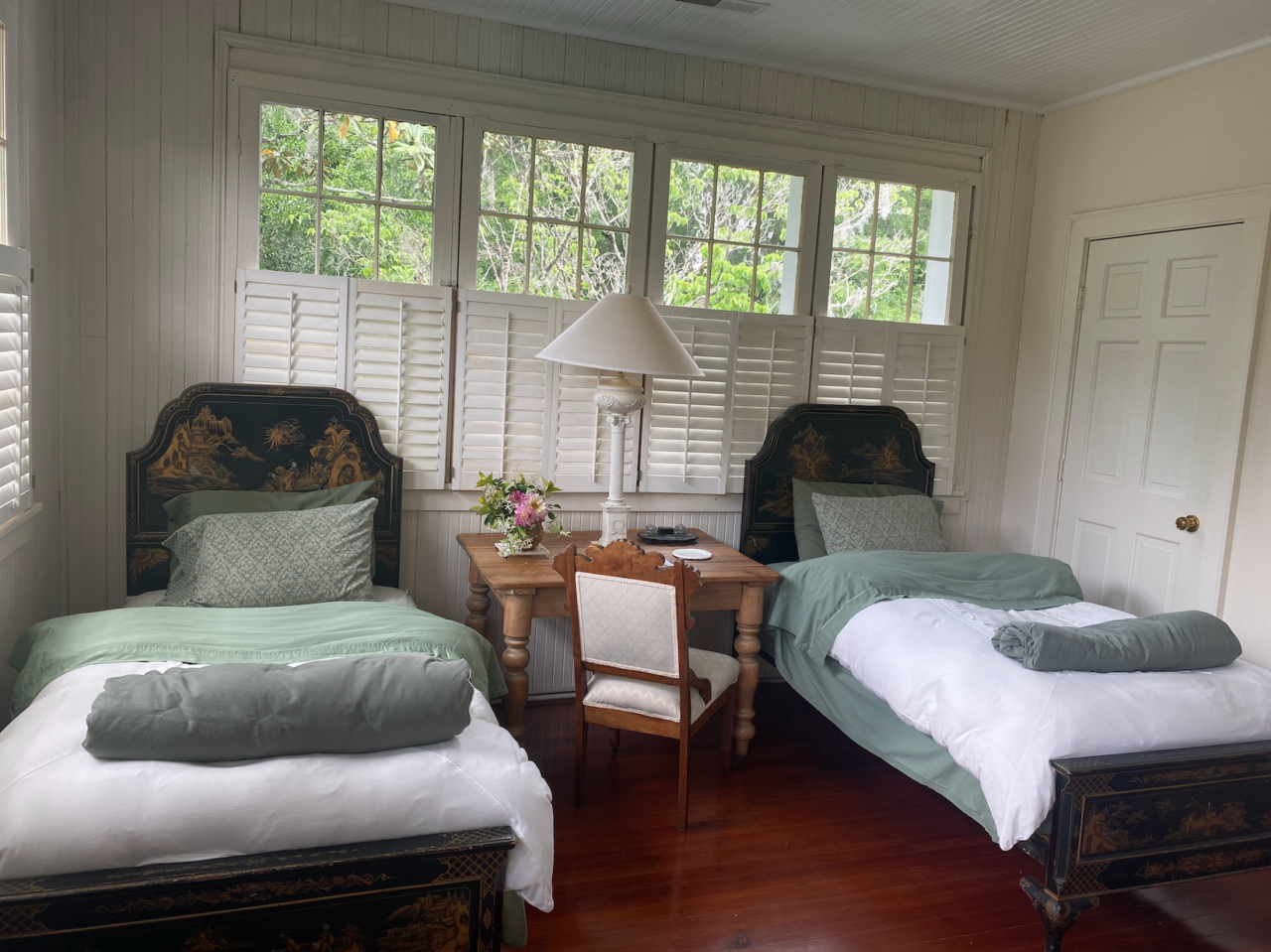 Bed & Breakfast | The Linwood Inn